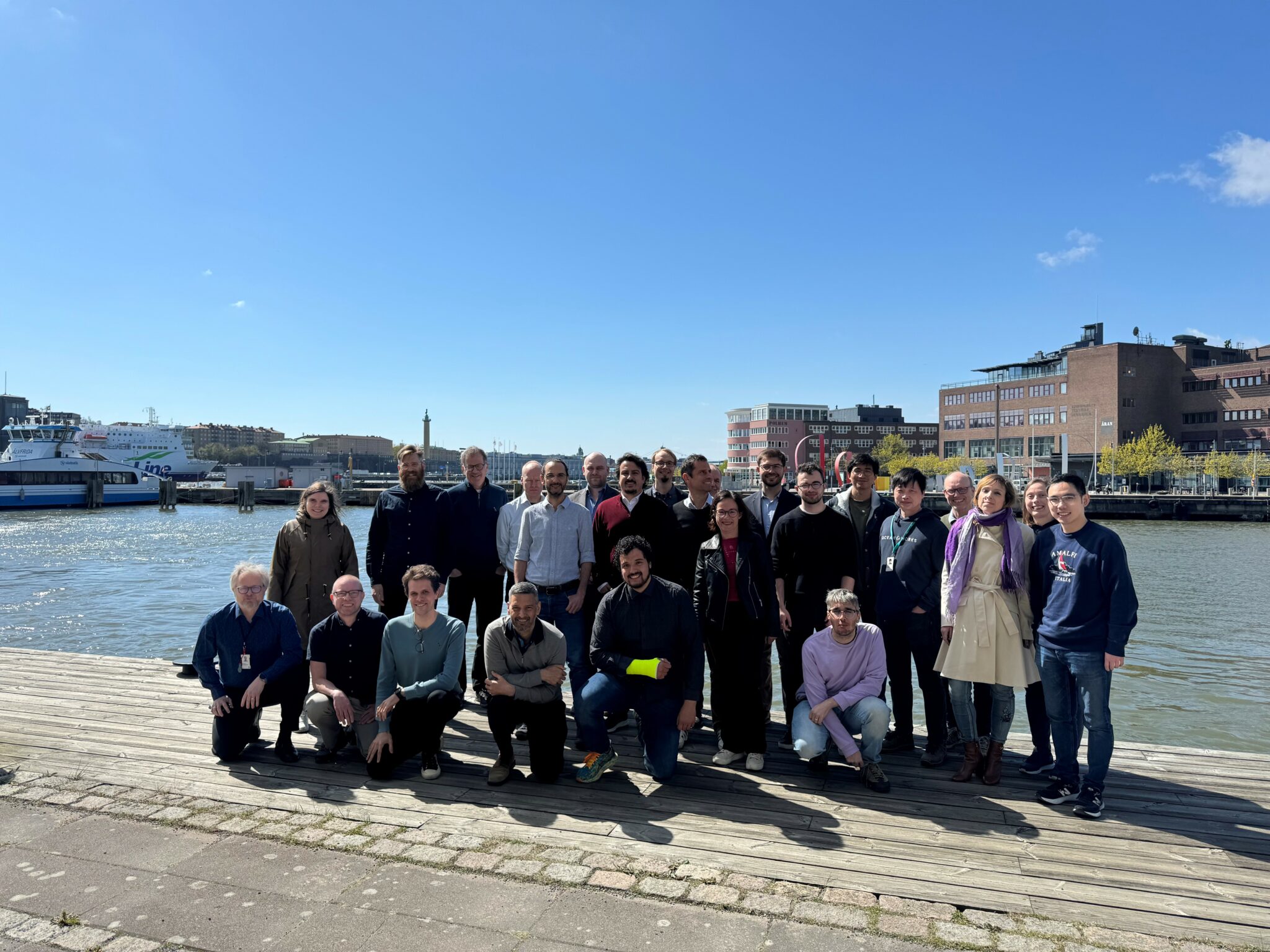 ROADVIEW – Robust automated driving in extreme weather